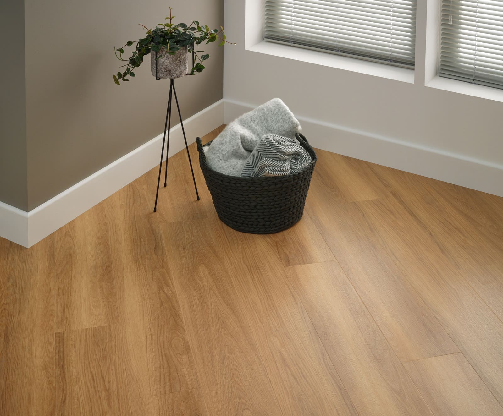 Amtico Click Smart Honey Oak | Buy Amtico Click Smart Flooring