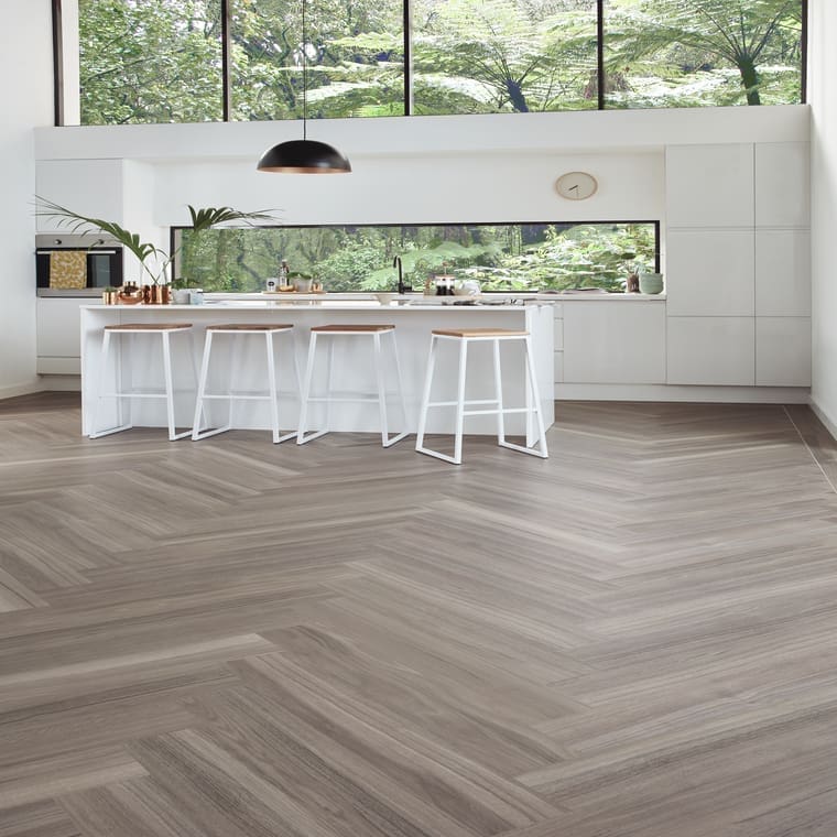Karndean Knight Tile Urban Spotted Gum Luxury Vinyl Flooring (LVT ...