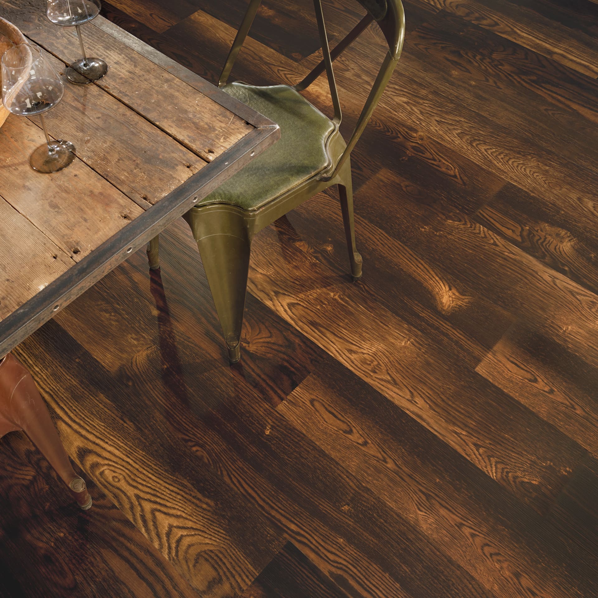 Karndean Van Gogh Charred Oak Luxury Vinyl Flooring (LVT) | Grosvenor ...